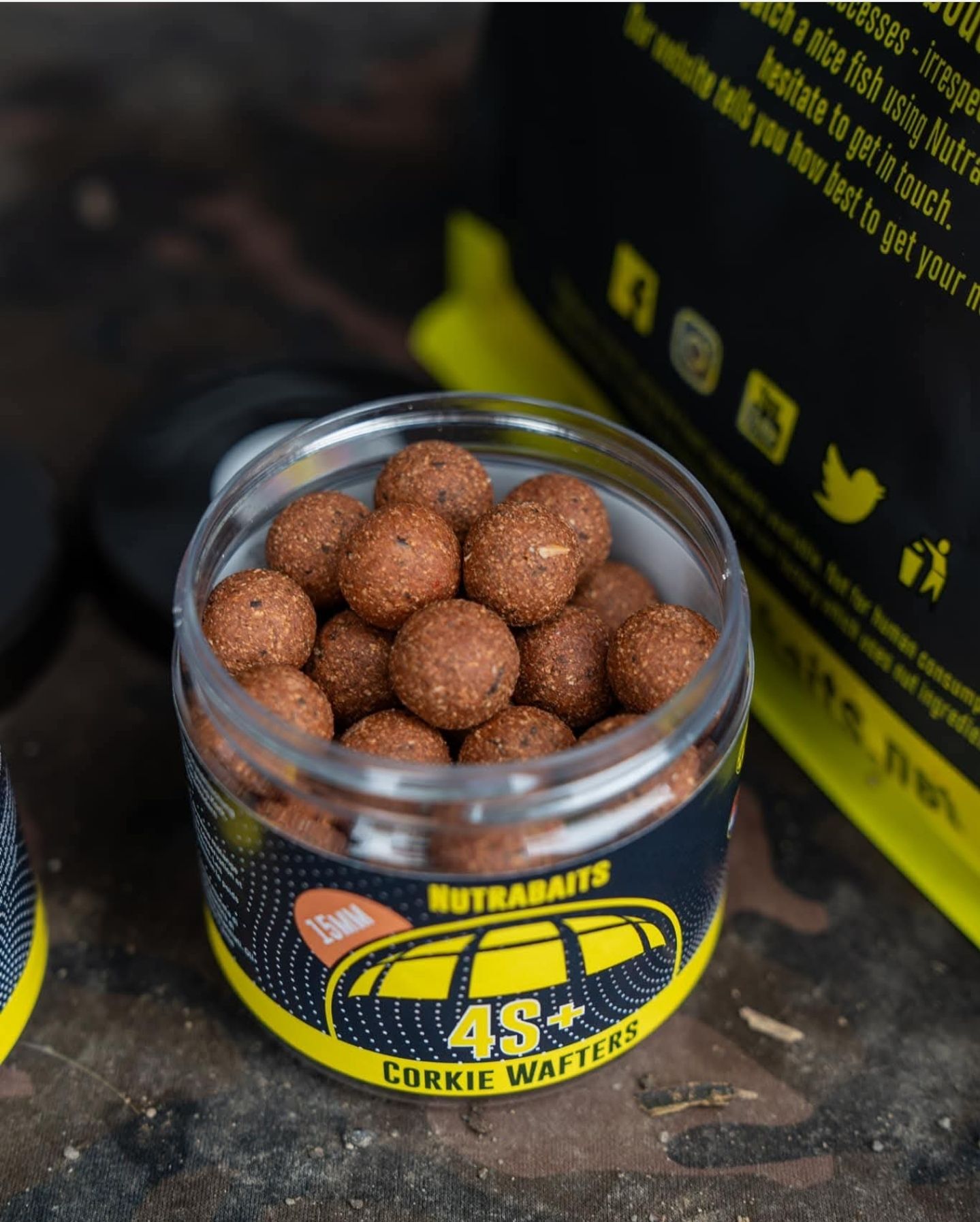 How Buoyant Should a Wafter Be ? | UK Carp & Coarse Fishing